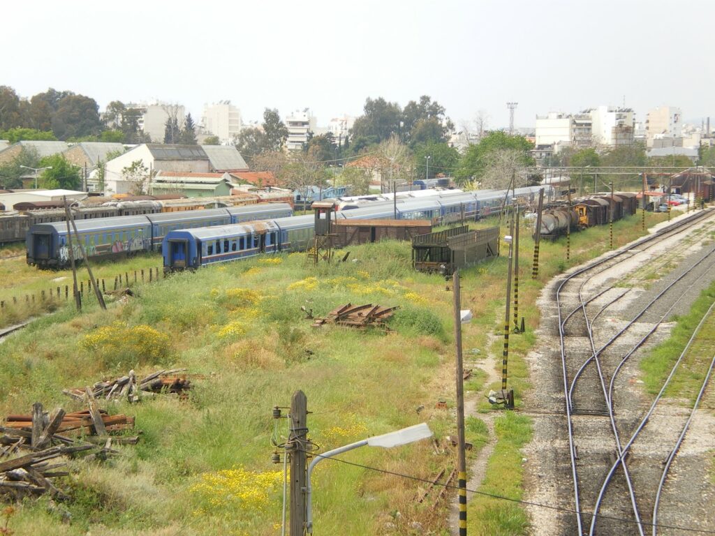 Μετά την ιδιωτικοποίηση, η ΤΡΑΙΝΟΣΕ στρέφεται κατά των γκράφιτι ...