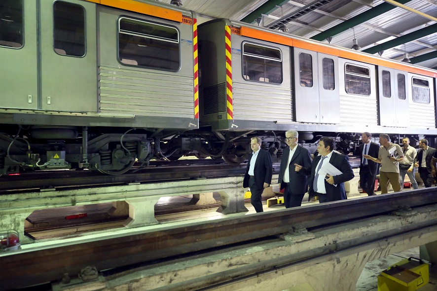 Ενώ 30 συρμοί του Μετρό παραμένουν εκτός λειτουργίας, η ΣΤΑΣΥ επιμένει ...