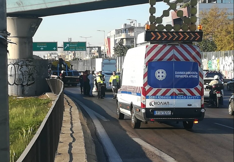 Γ. Οικονόμου: Μοτοσυκλέτες και γερανοφόρα για την αποσυμφόρηση της ...