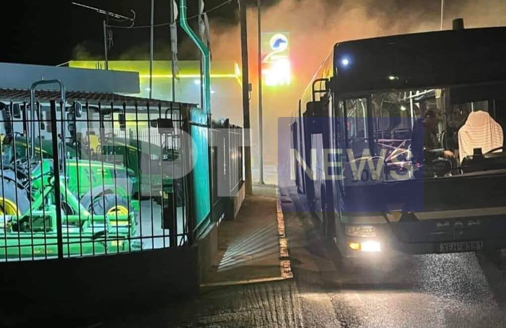 Η «φωτιά» σε λεωφορείο ήταν... ατμοί | Athens Transport