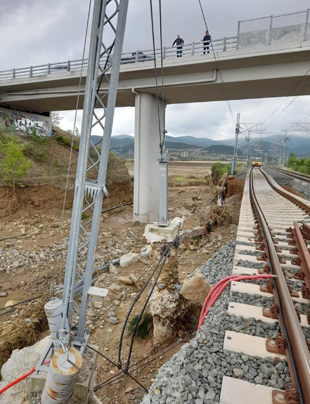 Μεγάλες ζημιές στο σιδηροδρομικό δίκτυο - Μέχρι και ένα μήνα για την ...
